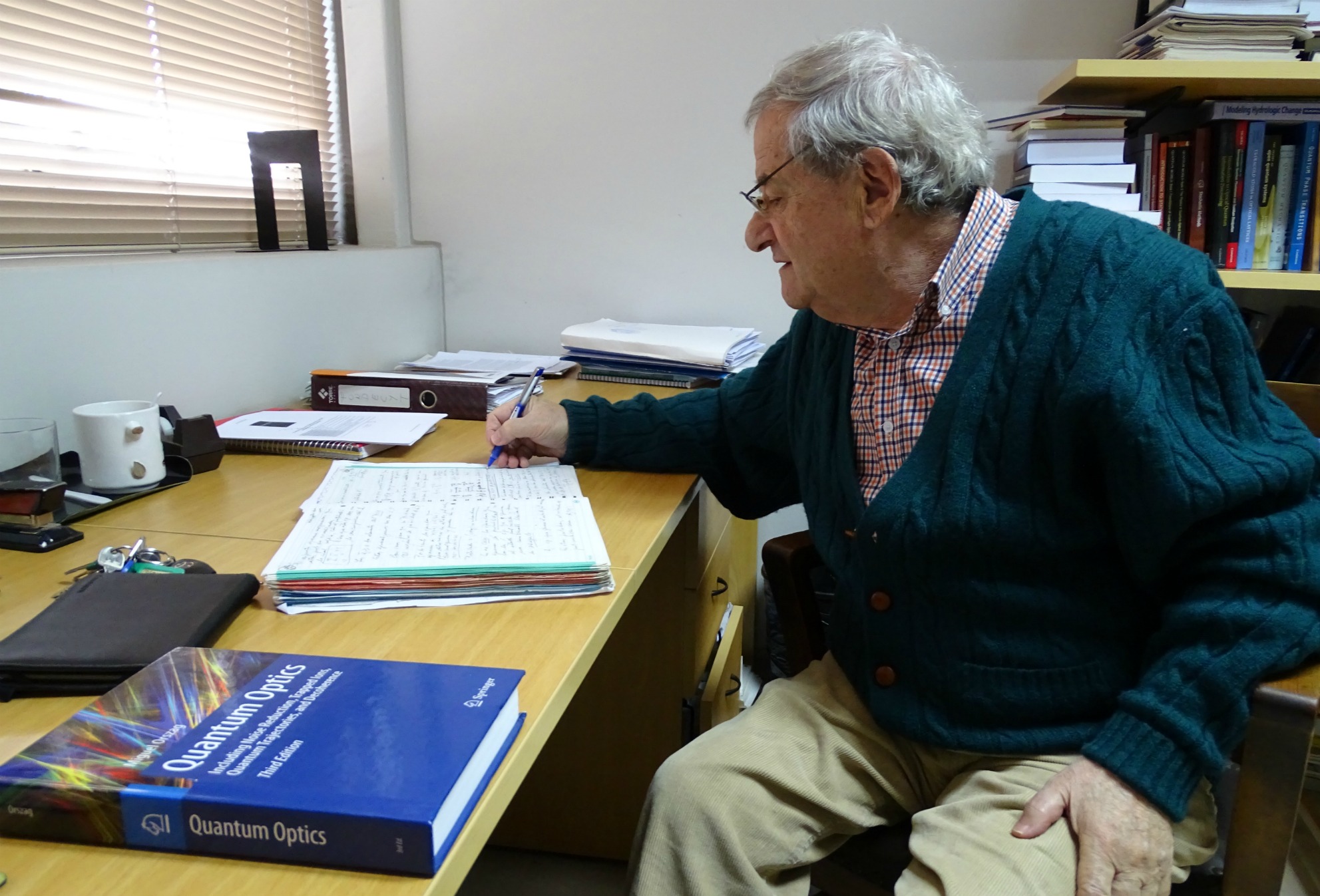 Profesor del Instituto de Física es nombrado fellow de la American ...